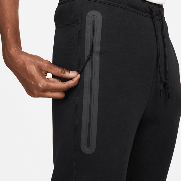 Nike - Men - Tech Fleece Jogger - Black - Nohble